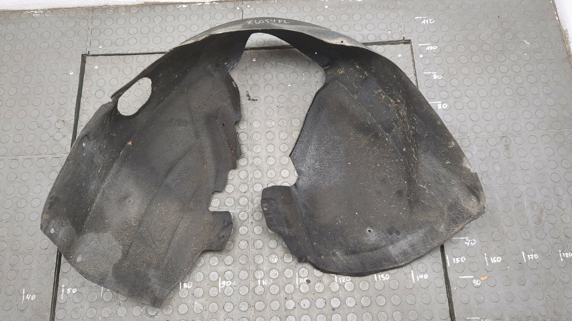 Защита арок (подкрылок) левая передняя Audi A6 (C6) Allroad Б/У