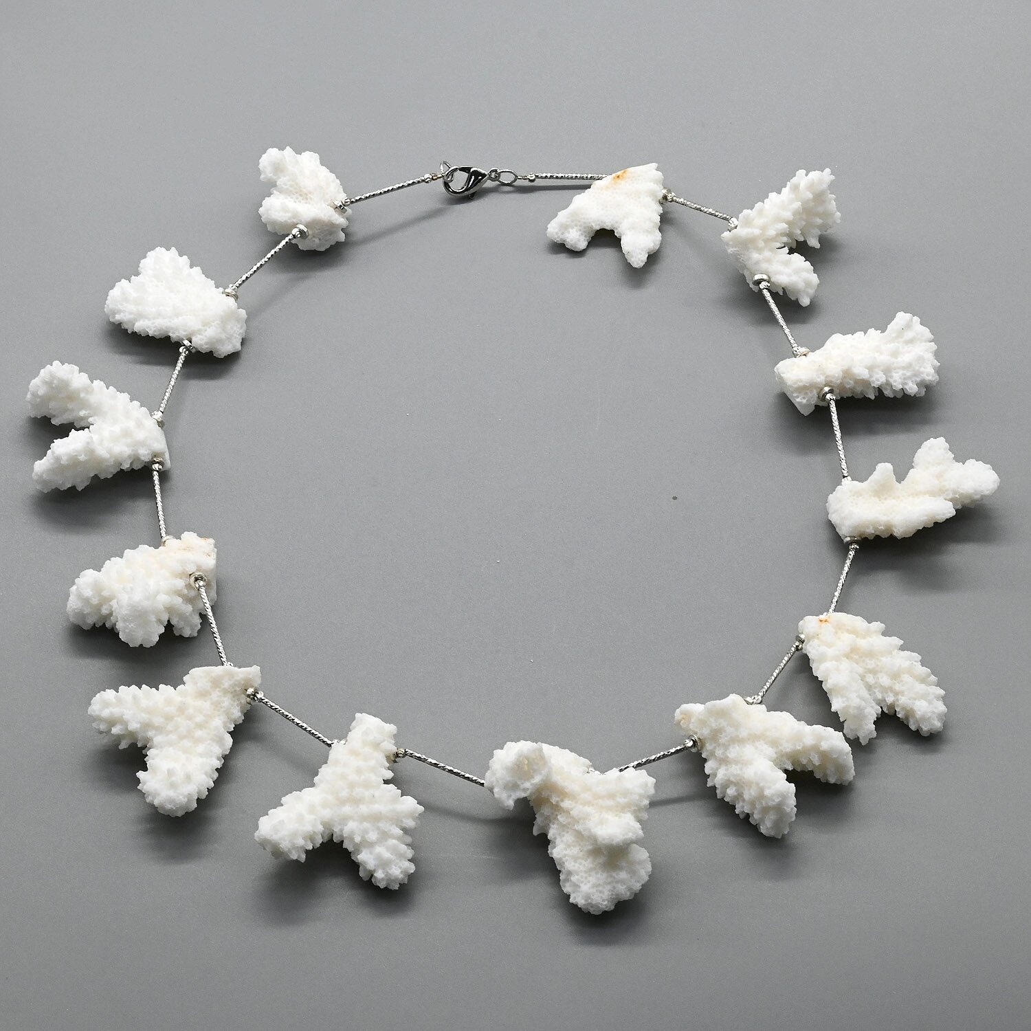 Колье, коралл