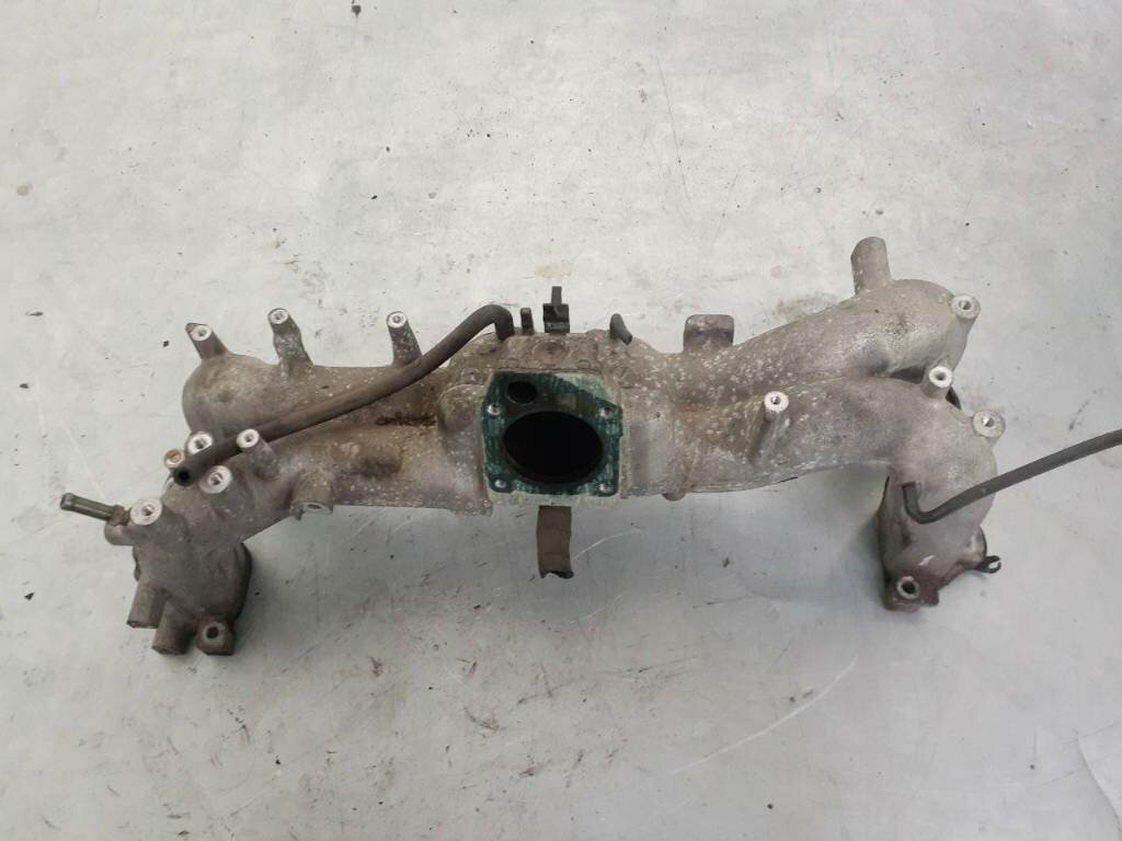 Впускной коллектор Subaru Forester рест. 2001