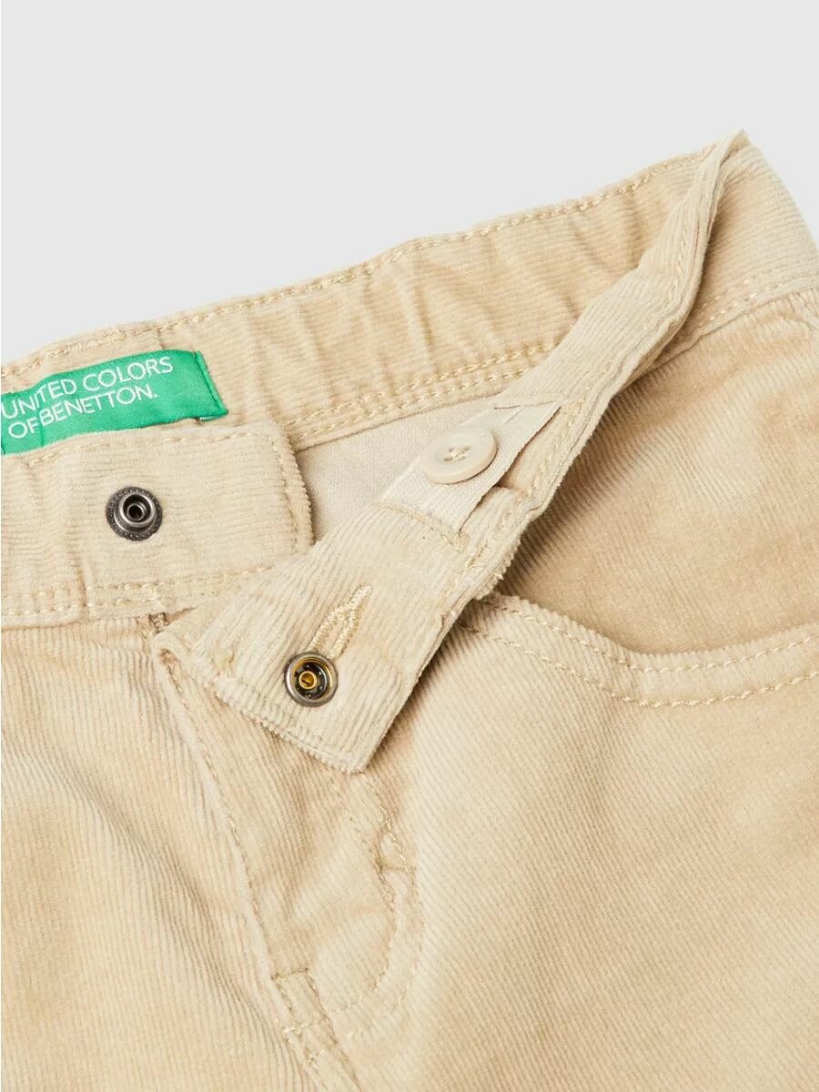Брюки школьные UNITED COLORS OF BENETTON, размер 160, бежевый — фото 1