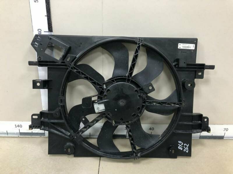 Диффузор вентилятора Renault Duster 2012 кат.номер: 214811897R