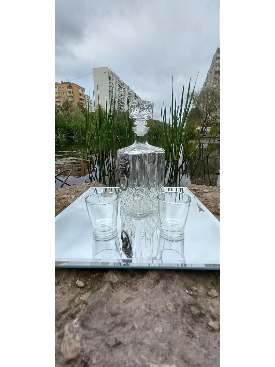 Графин граненый золотой Лев 500мл+ 2 стопки 50мл