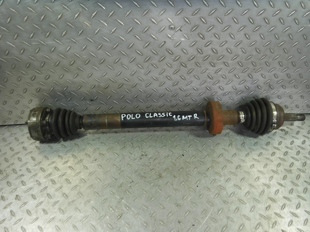 Полуось передняя правая Volkswagen Polo III (1994—2002) 6N0407452X