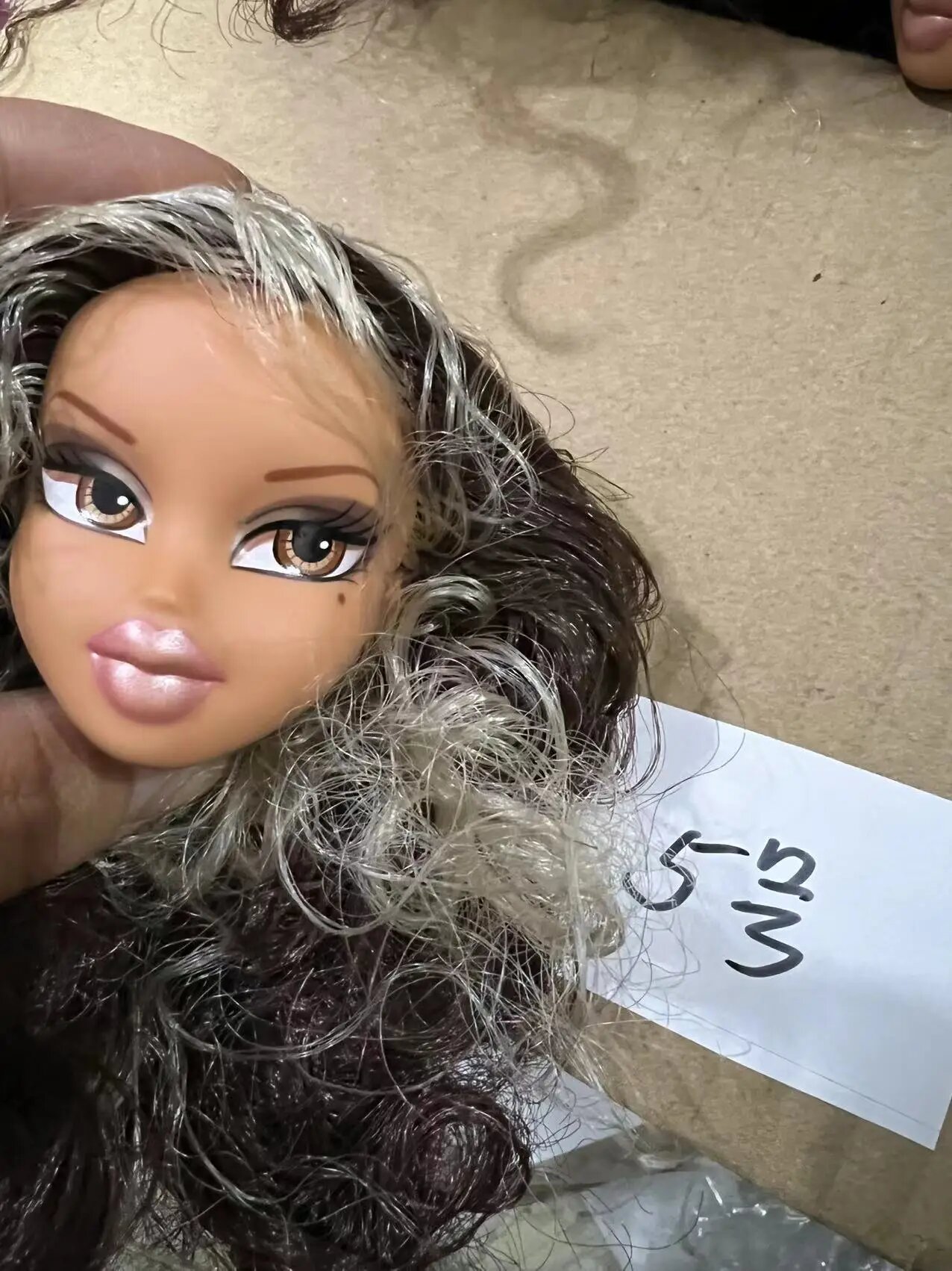Кукла Bratzillaz, цвет 05