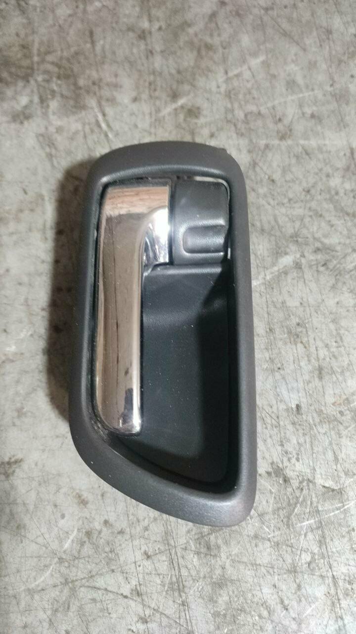Ручка внутренняя двери передней левой Toyota Corolla Verso 2 AR10 2007 692060F010