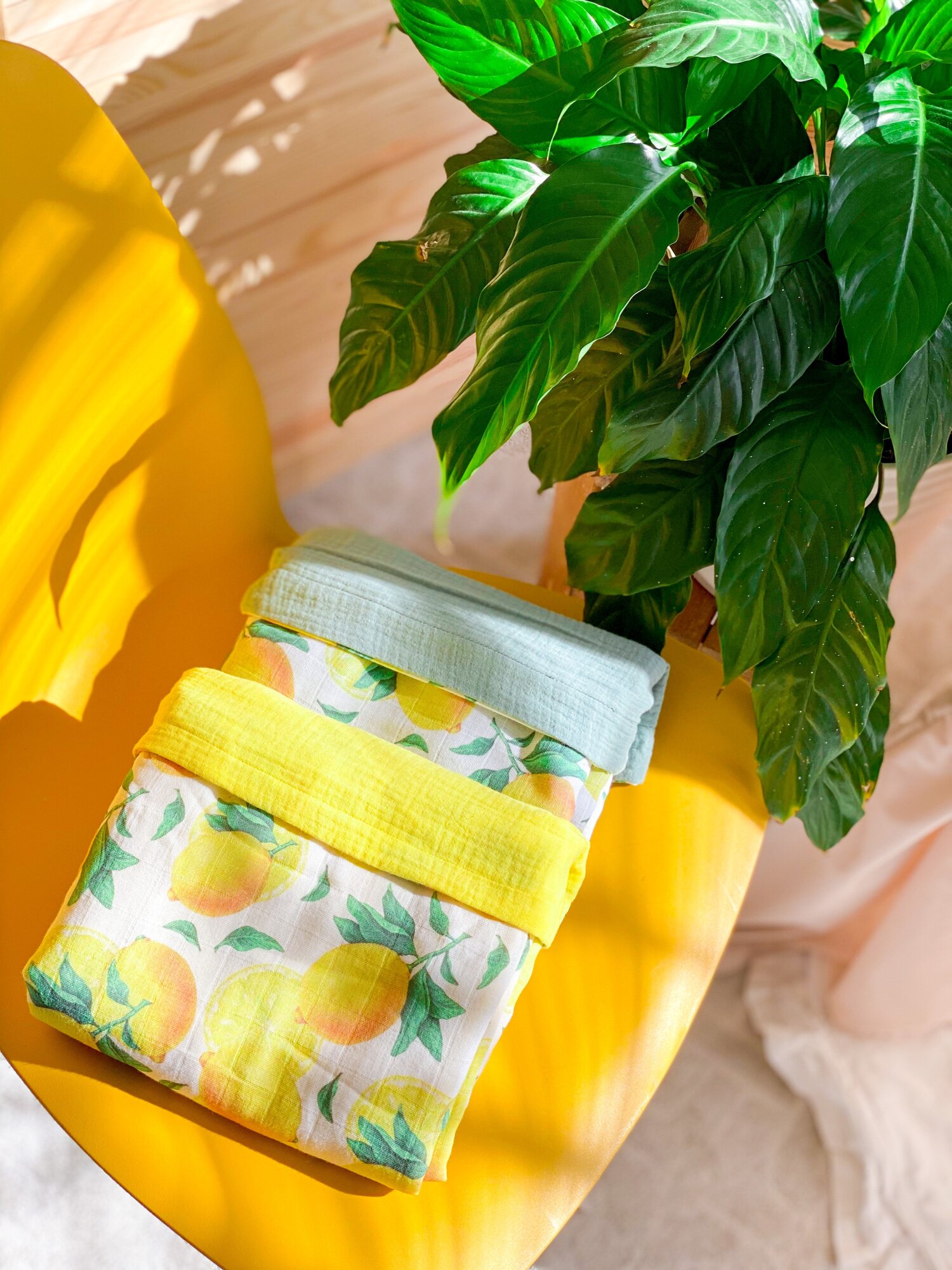 Четырехслойный детский муслиновый двухсторонний плед с рисунком Лимон