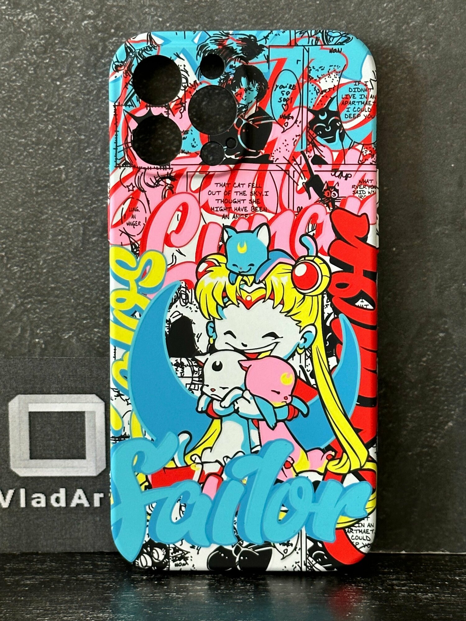 Светящийся чехол-накладка для Iphone 13 pro Max, Айфон 13 про Макс LUXO/KAWS/Sailor moon/Сейлор Мун с флуоресцентным рисунком