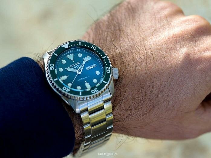 Наручные часы SEIKO 5 Sports, зеленый — фото 1