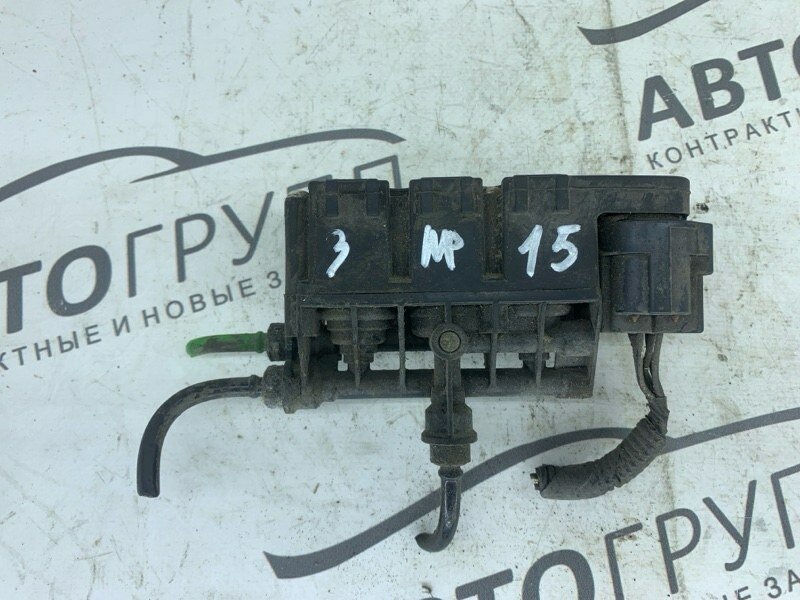 Блок клапанов пневмоподвески Задн. LR RR Sport 1 L320 Л320 RVH000055