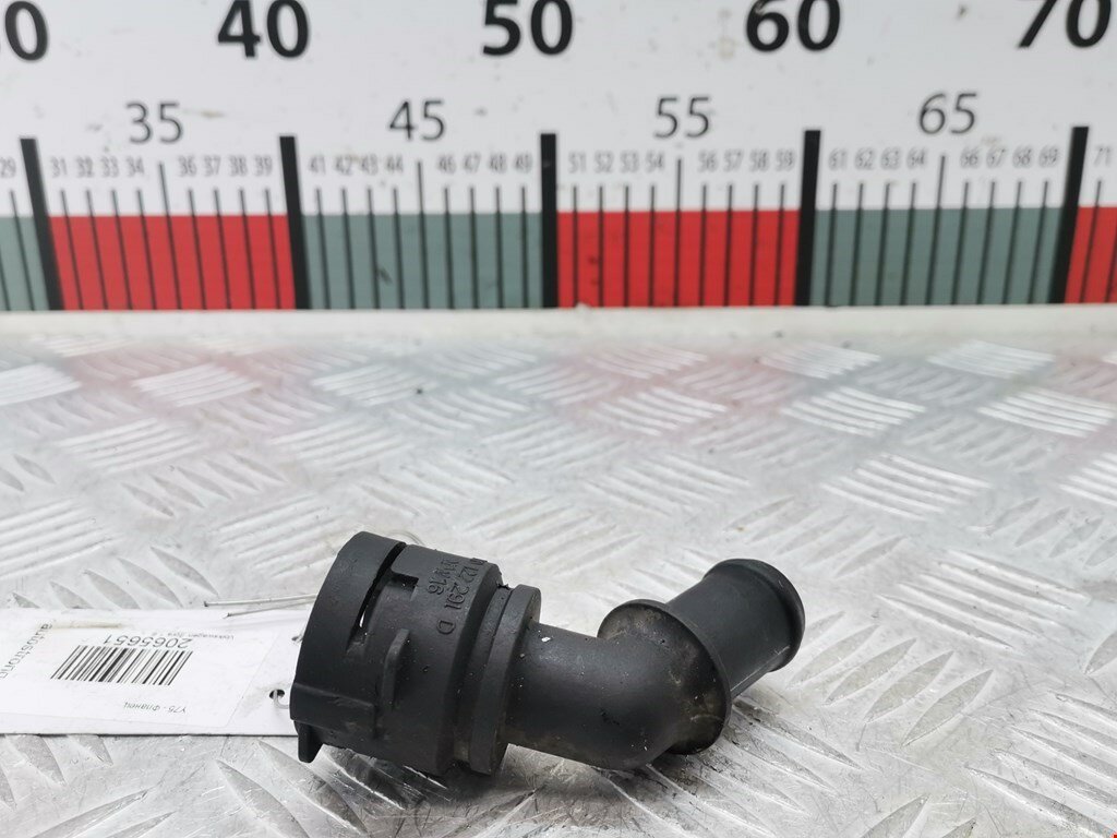 Фланец (штуцер системы охлаждения тройник) Volkswagen Bora(Jetta) 1J0122291D арт. 2065651