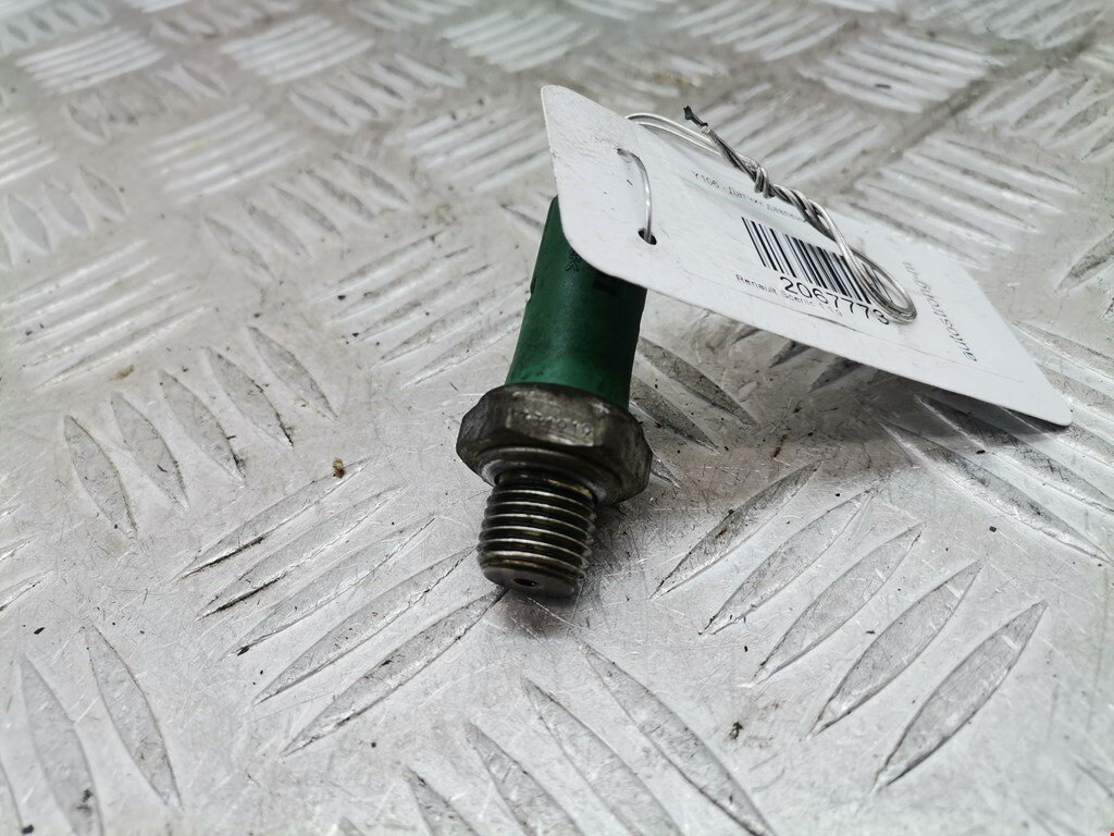 Датчик давления масла Renault Scenic 1 8200671286 арт. 2067773