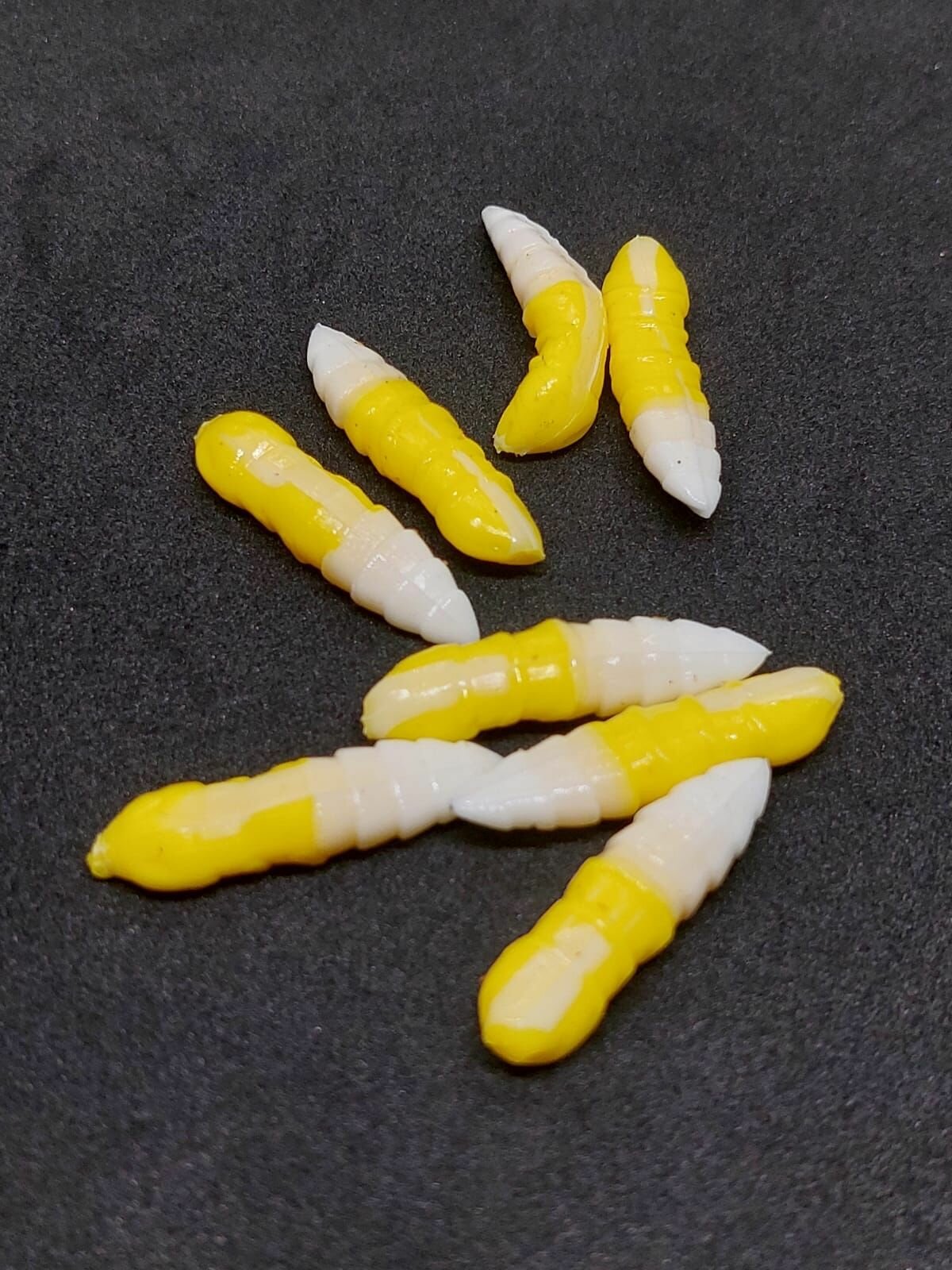 Силиконовые приманки. Съедобные. PUPA. Цвет белый желтый
