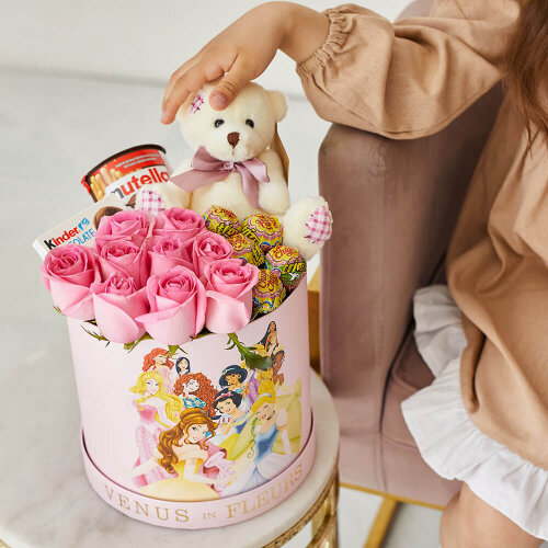 Детский букет "Венера в цветах" №16, роза, коробка, белый/розовый, 30 см