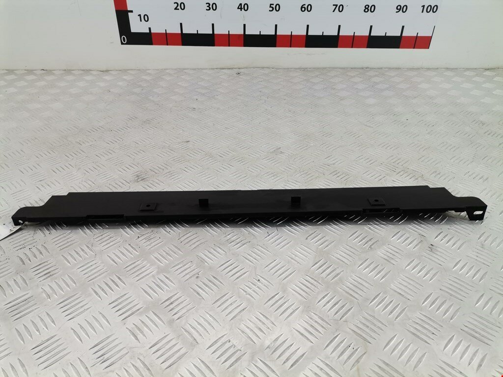 Накладка декоративная (на рамку радиатора) BMW 3-Series (F30/F31/F34/F35) 17117600543 арт. 1468780