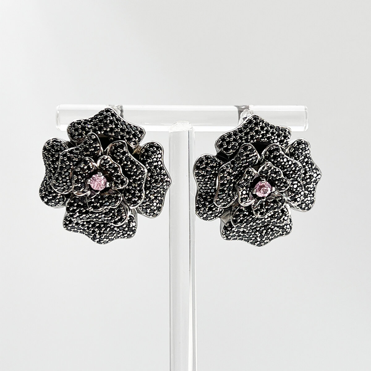 Серьги, серебро, 925 проба, чернение, сапфир синтетический, шпинель