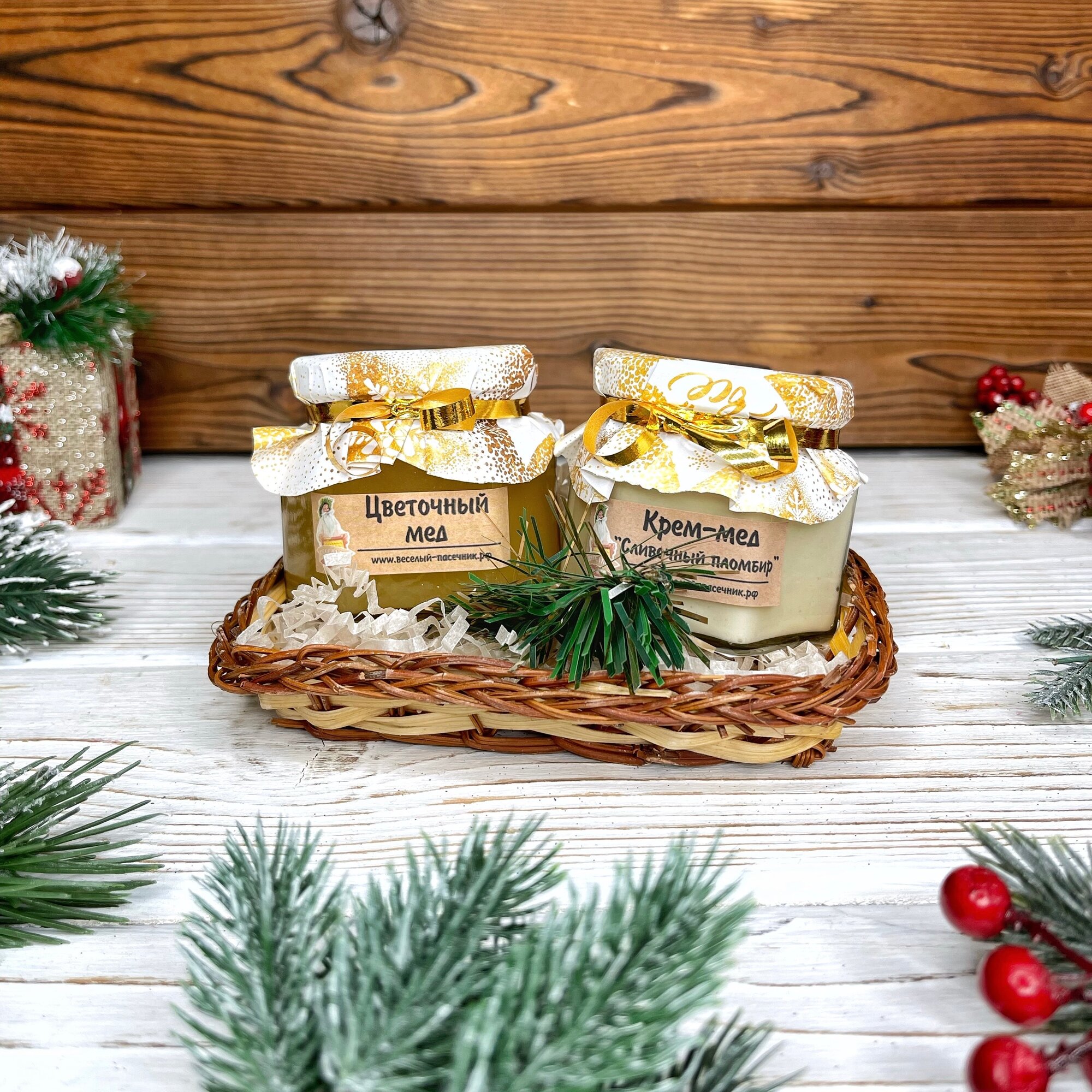 Подарочный набор ZakazPodarka24 "Бабья Зима", с медом и имбирным печеньем, в подарочной упаковке, для всех возрастов