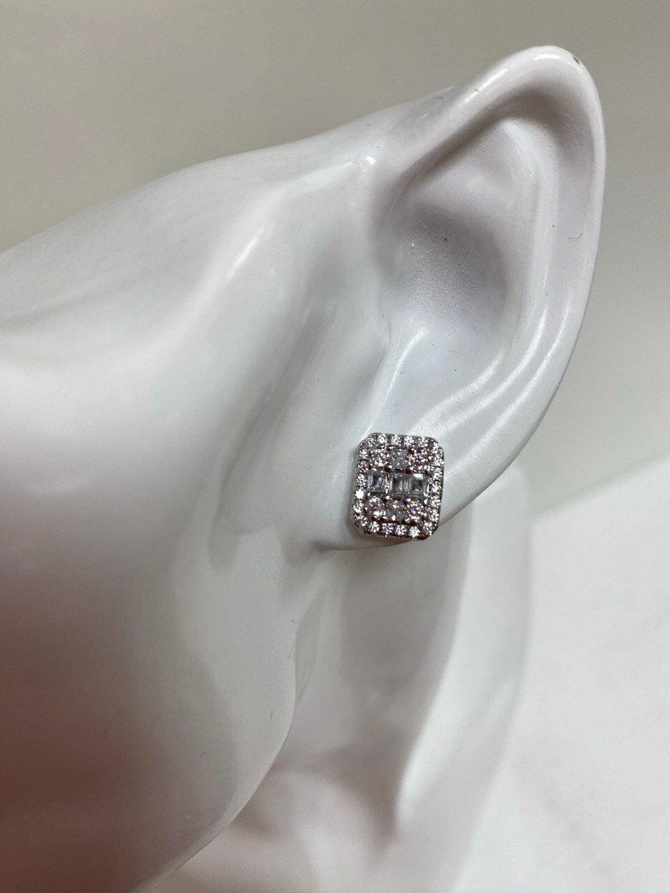 Серьги пусеты