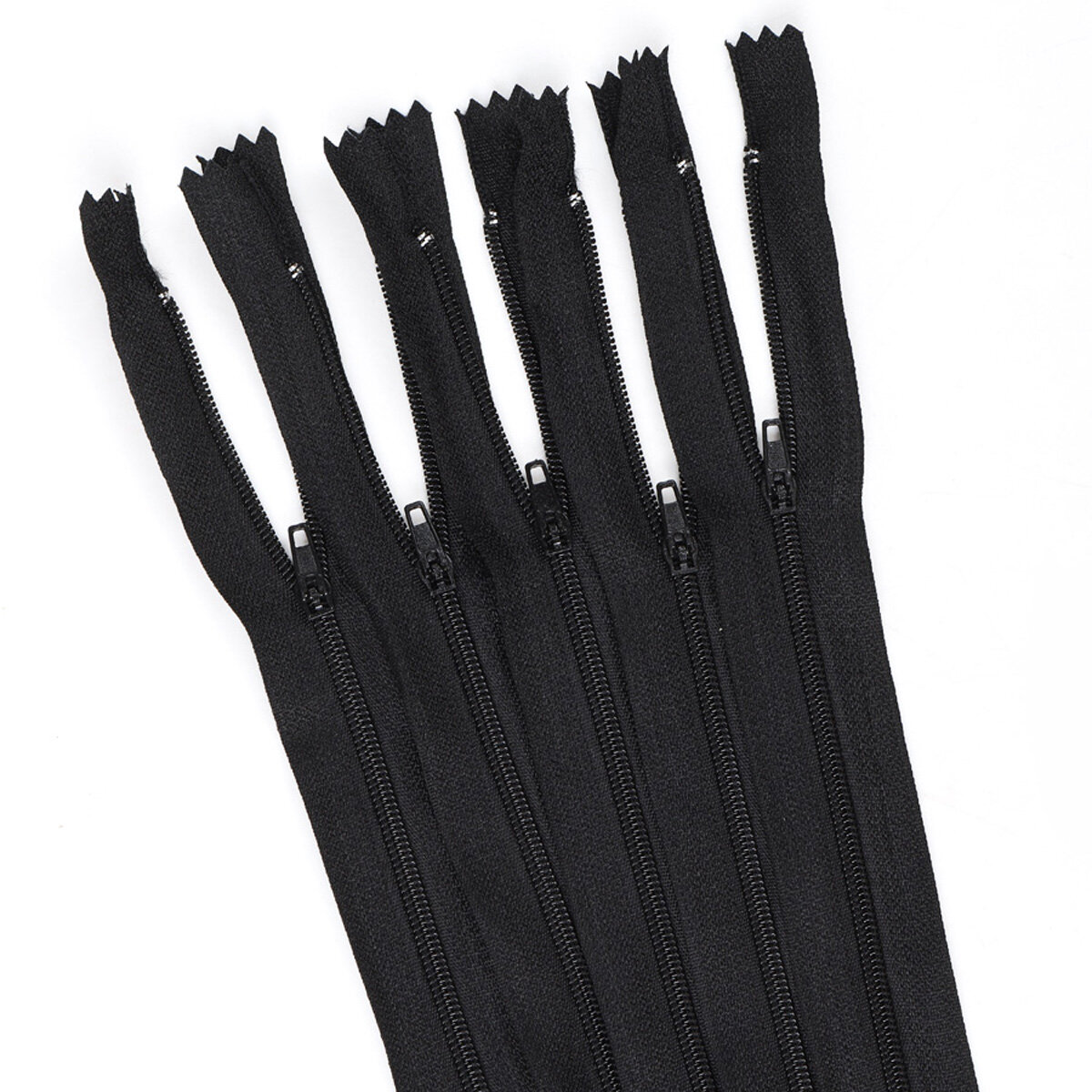 Молния неразъемная MaxZipper пласт. юбочная №3 полуавтомат 60см цв. черный уп.100шт