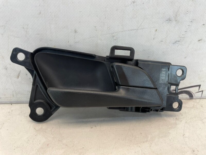 Б/У ручка двери внутренняя Hyundai Creta 2017 GS G4FG Перед. Прав. nПрисутствуют незначительные царапинкиnДетальное состояние...