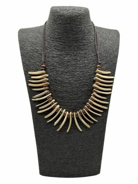 Колье, дерево