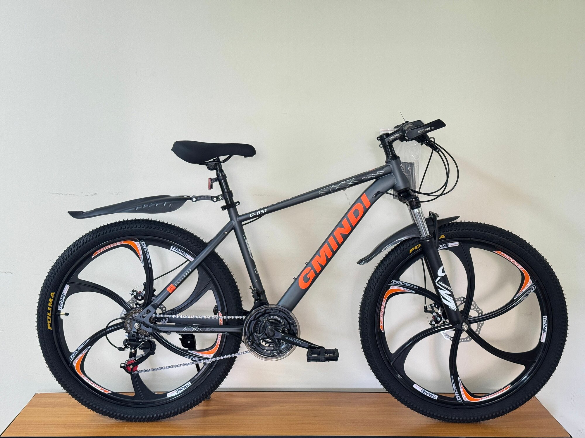 Велосипед GMINDI 26" Литой диск / 24 скорости