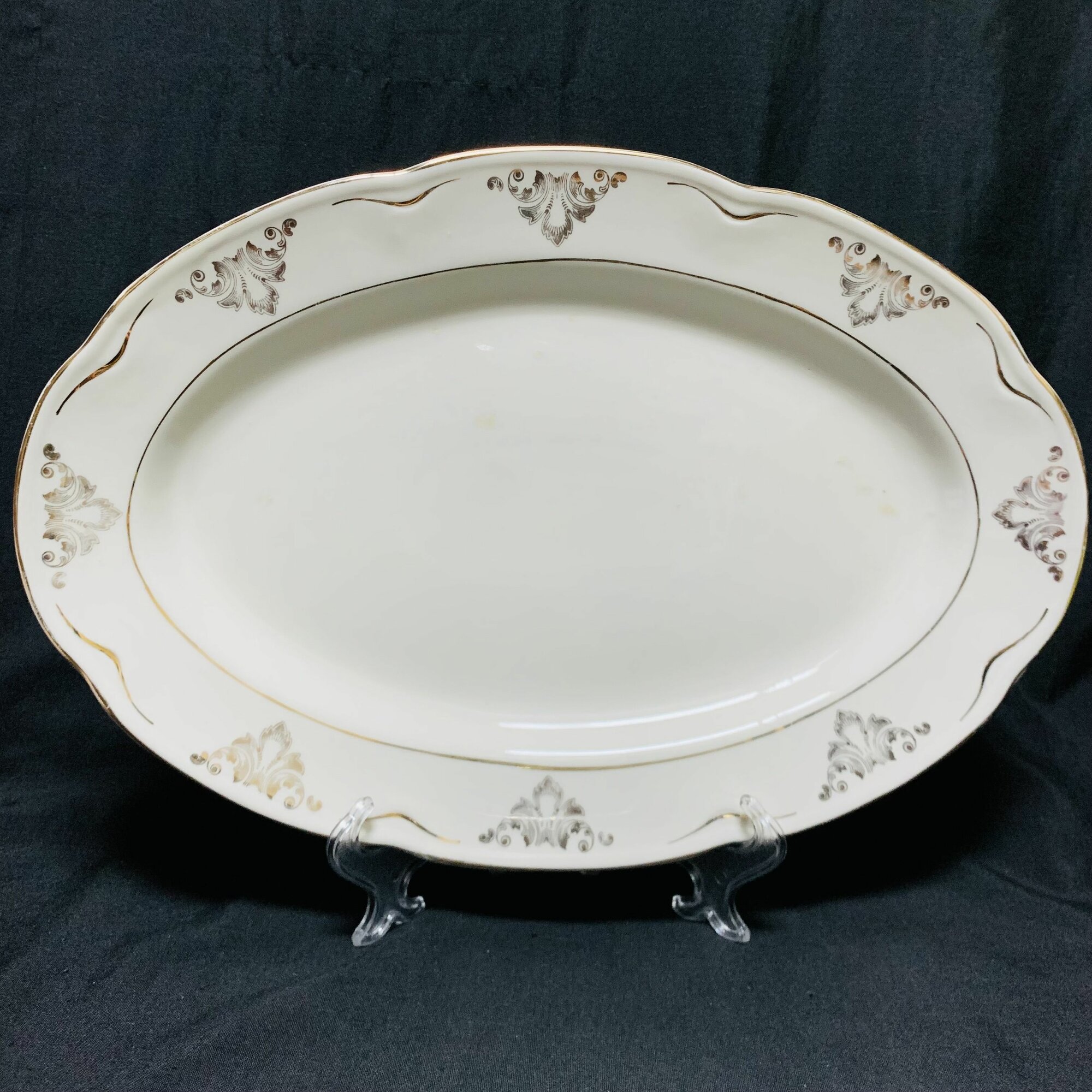 Овальное фарфоровое блюдо Старая Рига