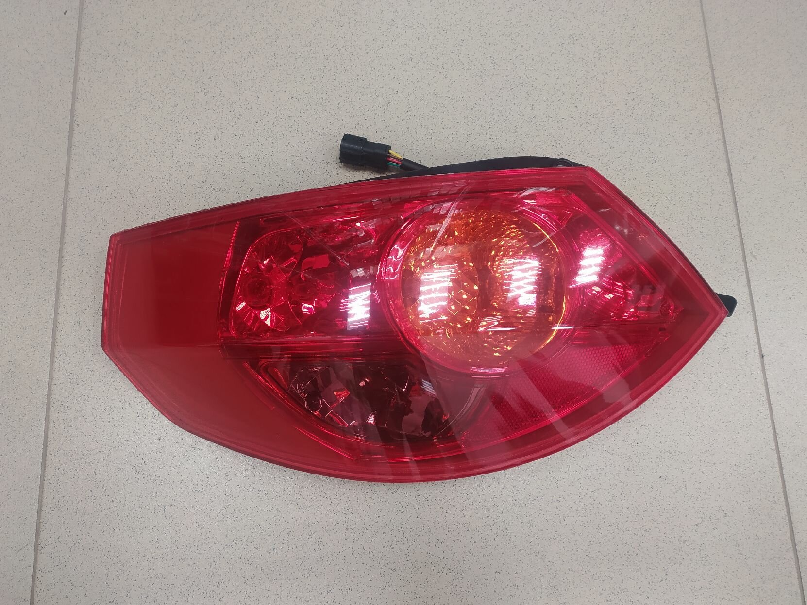 Фонарь задний левый Chery Bonus, Very A13 [1.5 16V 5MT седан] A133773010