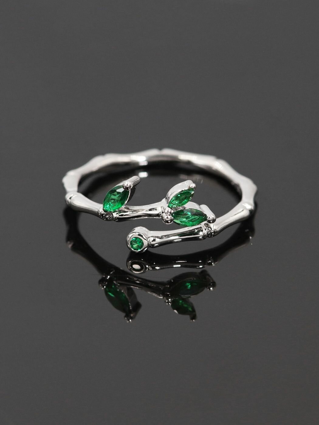 Кольцо, кристалл