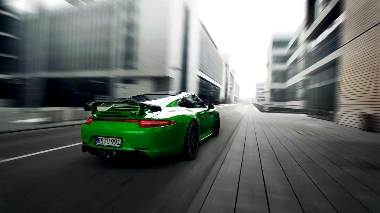 Картина на холсте 60x110 LinxOne "Porsche 911 фары улица кар" интерьерная для дома / на стену / на кухню / с подрамником