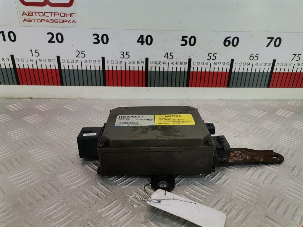 Блок управления подвеской Renault Laguna 3 527002330R арт. 1445341