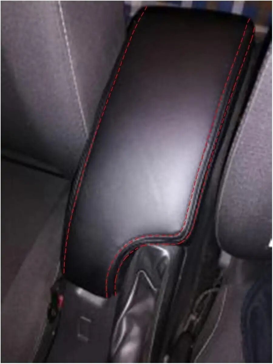 Чехол подлокотника Renault Fluence с красной строчкой из Экокожи AADcar