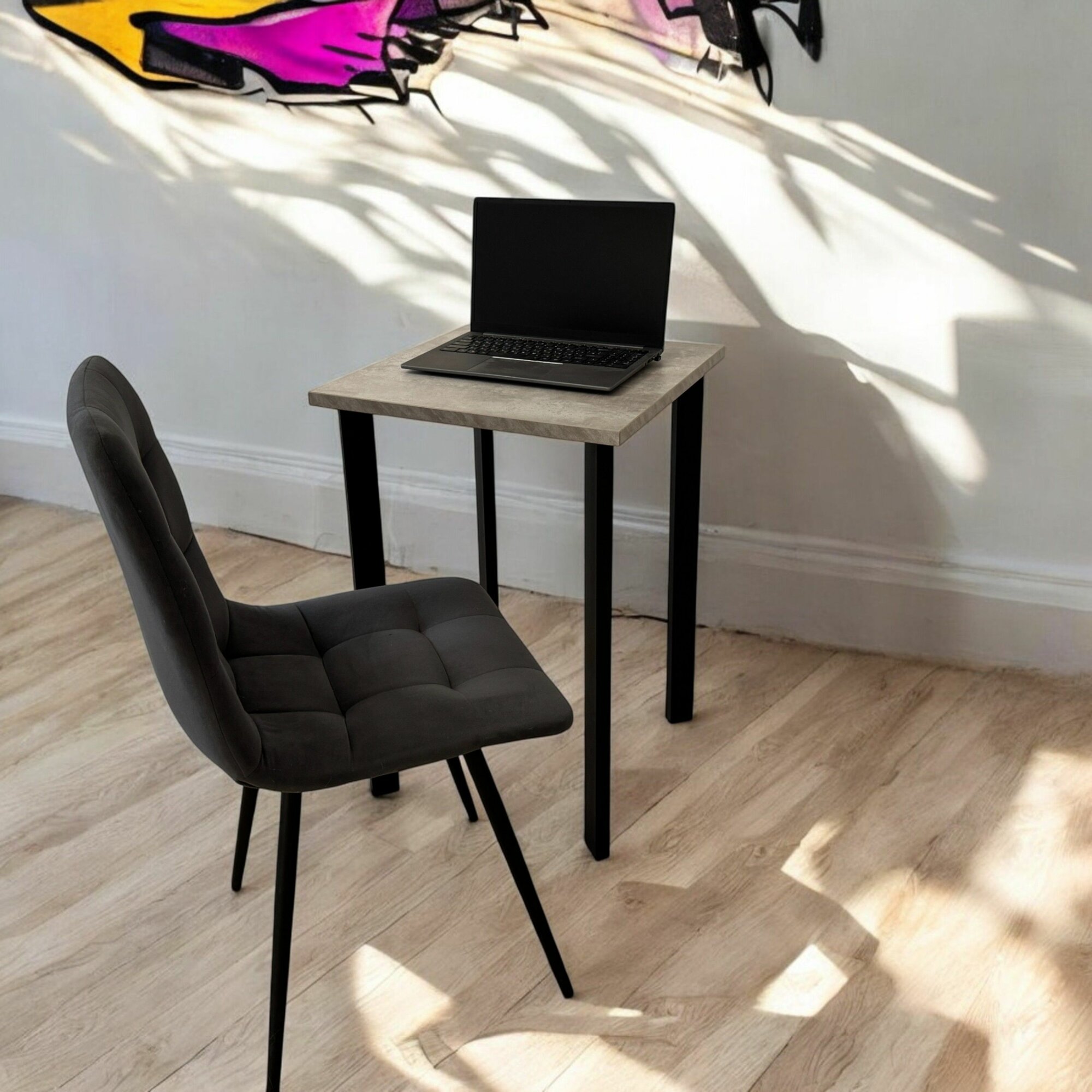 Игровой компьютерный стол/ 60*60 см, цвет столешницы Бетон светлый, Ножки черные