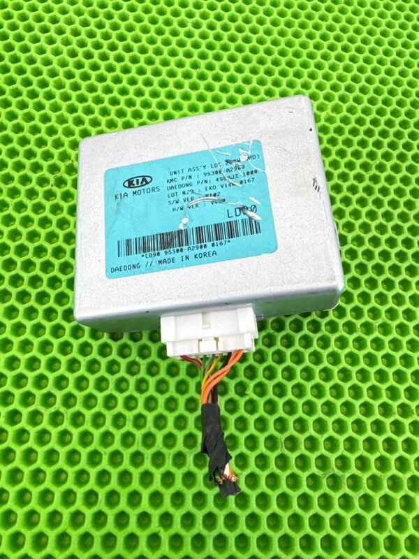 Блок электронный Kia Ceed JD D4FB 2012-2016 95300A2900