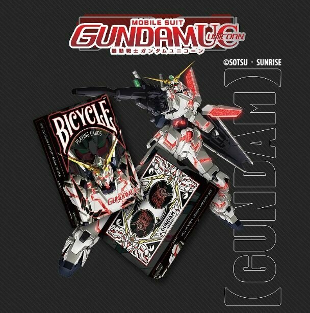 Кобрендинговые игральные карты Bandai Gundam Bicycle