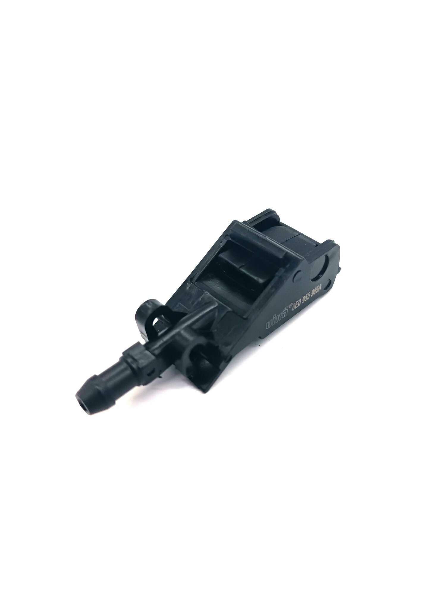 Форсунка омывателя лобового стекла Форсунка стеклоочистителя Жиклер Распылитель воды 6E0955985A VW Polo 2011-2020, Skoda Rapid 2013-2020, VW Passat B5 B6, Skoda Superb 2002-2008, Golf.