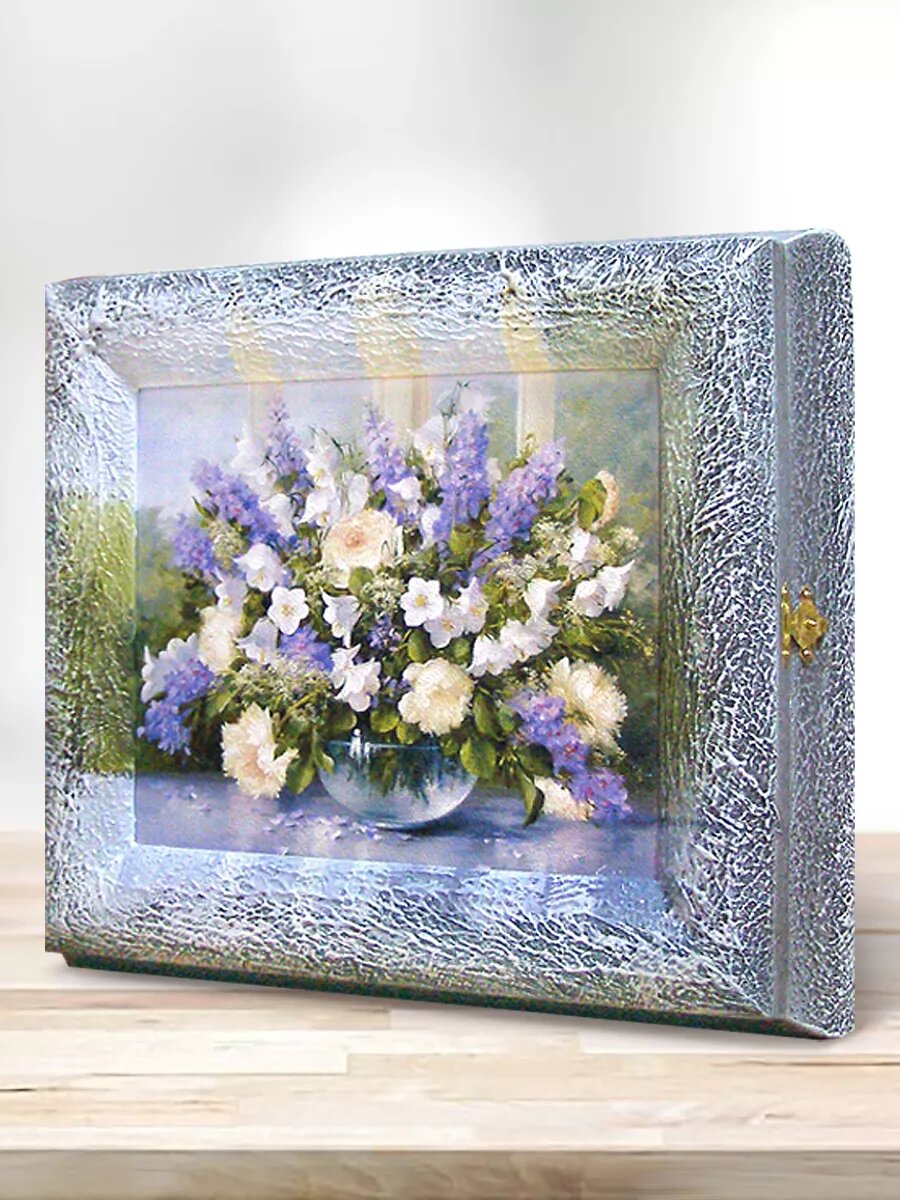 Ключница настенная в прихожую деревянная с полкой цветы