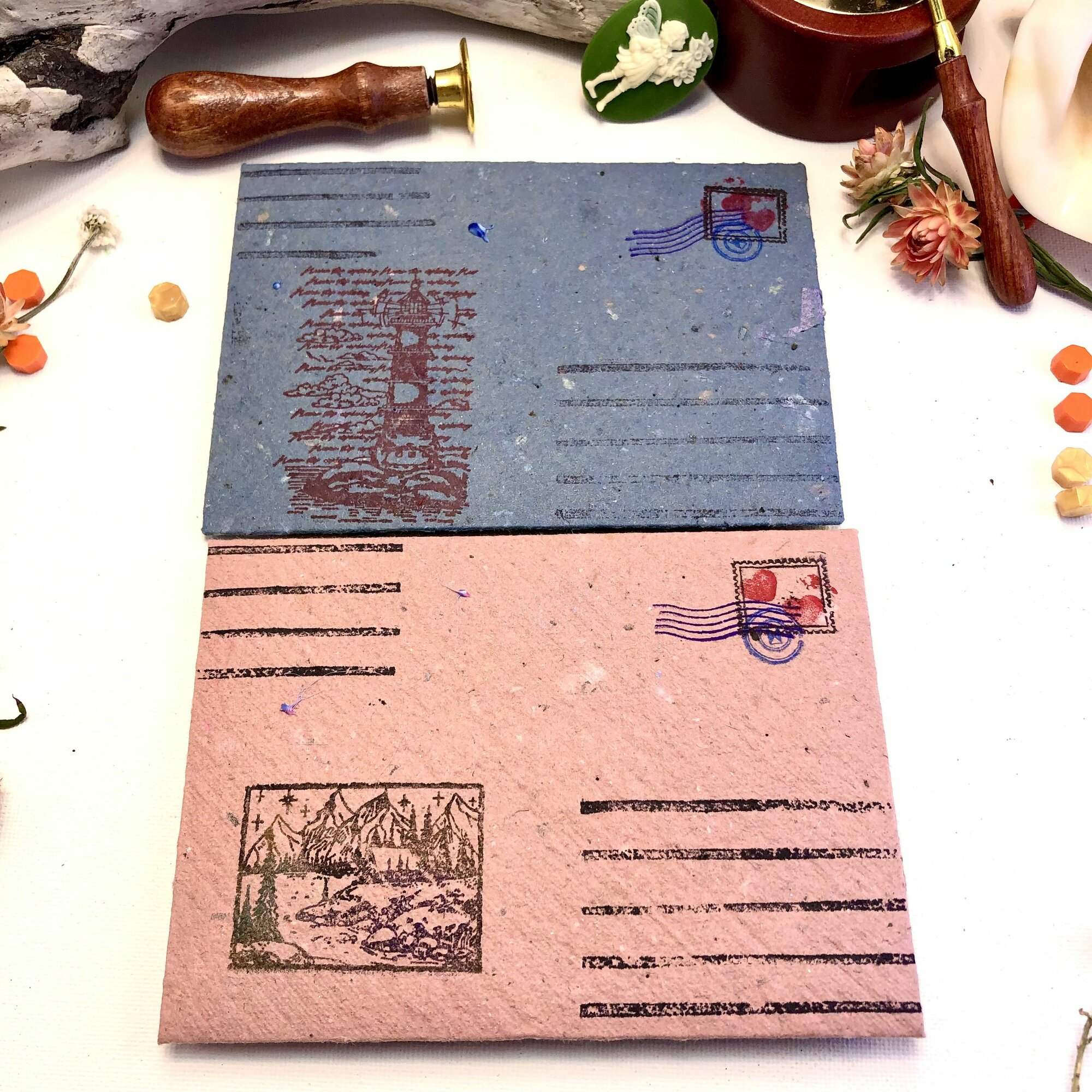 Дизайнерский конверт с сургучной печатью и клеевым клапаном + открытка из бумаги ручного литья "Природа" 2 шт
