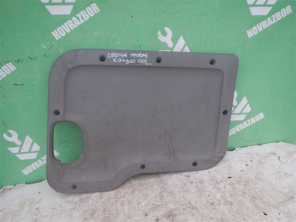 Обшивка двери сдвижной Renault Kangoo 97-03