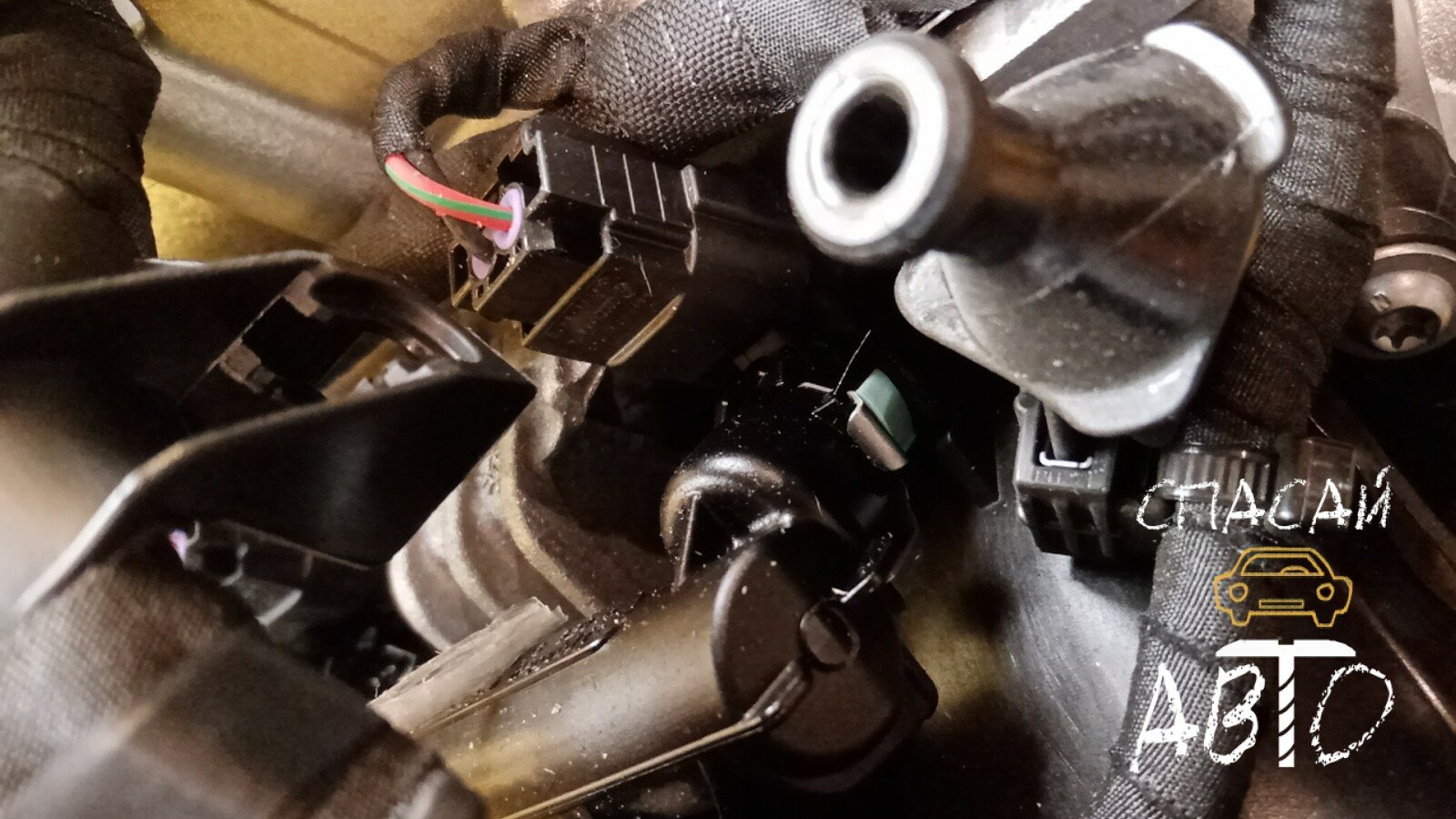 Форсунка инжекторная электрическая Polo (RUS) Volkswagen 04E906031H