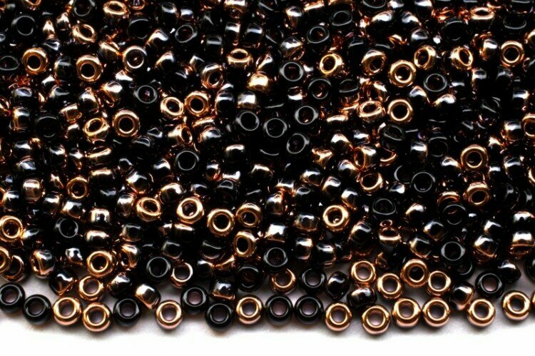 Бисер японский MIYUKI круглый 15/0 #55034 Black Capri Gold, непрозрачный, 10 грамм