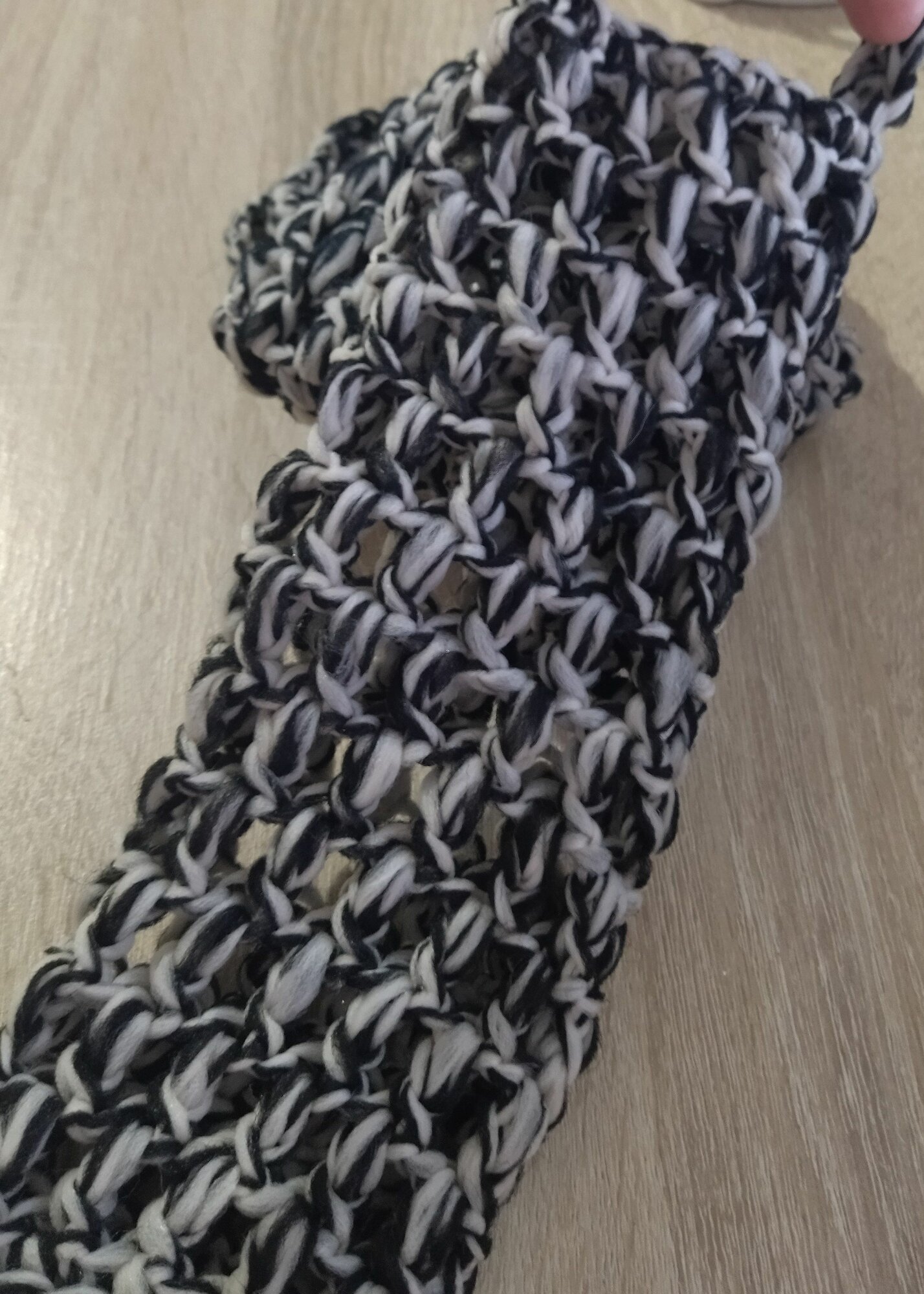 Мочалка вязанная - 29 см, средней жесткости, для тела, ванны и душа, для скрабирования и антицеллюлитного массажа, ручная работа