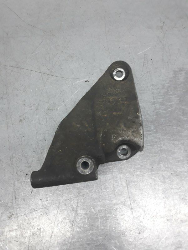 Кронштейн генератора Chevrolet Aveo T200 F14D3 2002 (б/у) 96892600