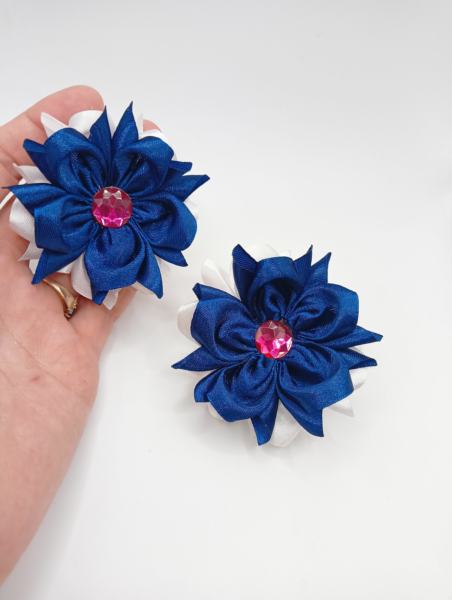 Комплект бантиков синие со стразами, школьные для девочки