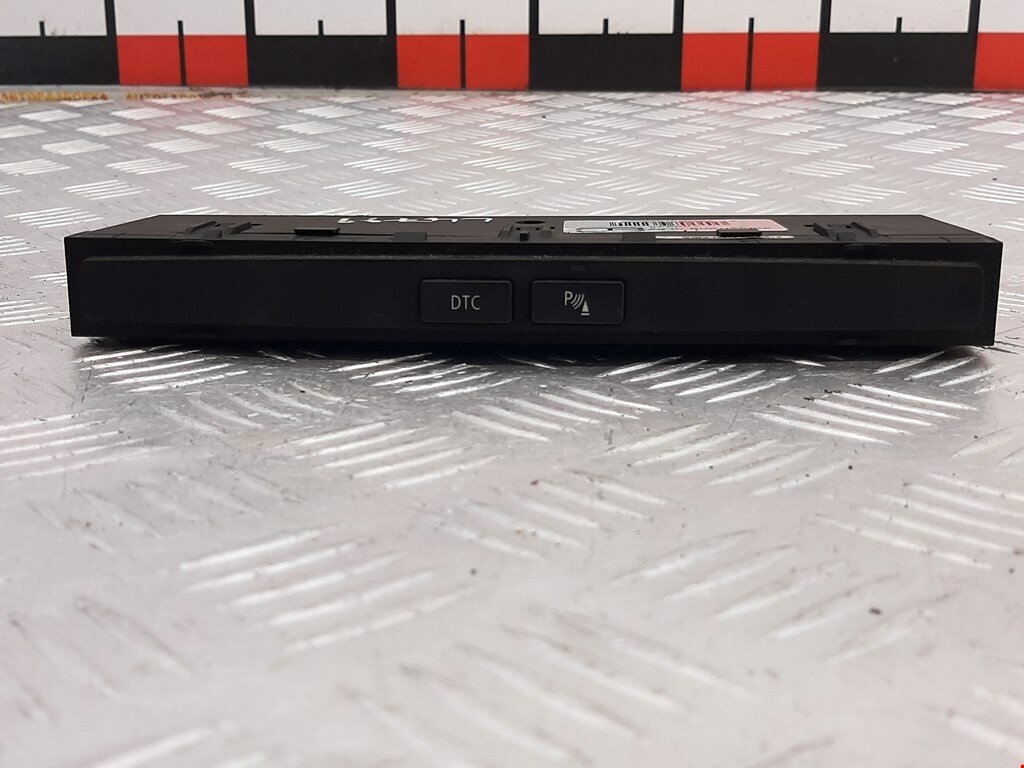 Блок кнопок BMW 5-Series (E60/E61) 61319159168 арт. 796222