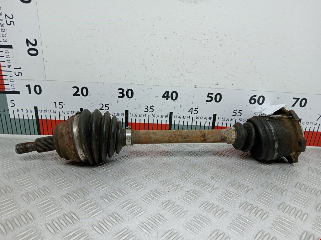 Полуось передняя левая (приводной вал шрус) Volkswagen Golf 4 1J0407451FX арт. 2167401