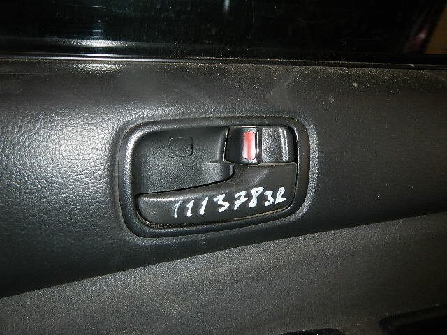Б/У Ручка двери внутренняя правая, Mitsubishi (Митсубиси)-LANCER 9 (CS) (03-06) MITSUBISHI LANCER 9 (CS) (03-06) хорошая...