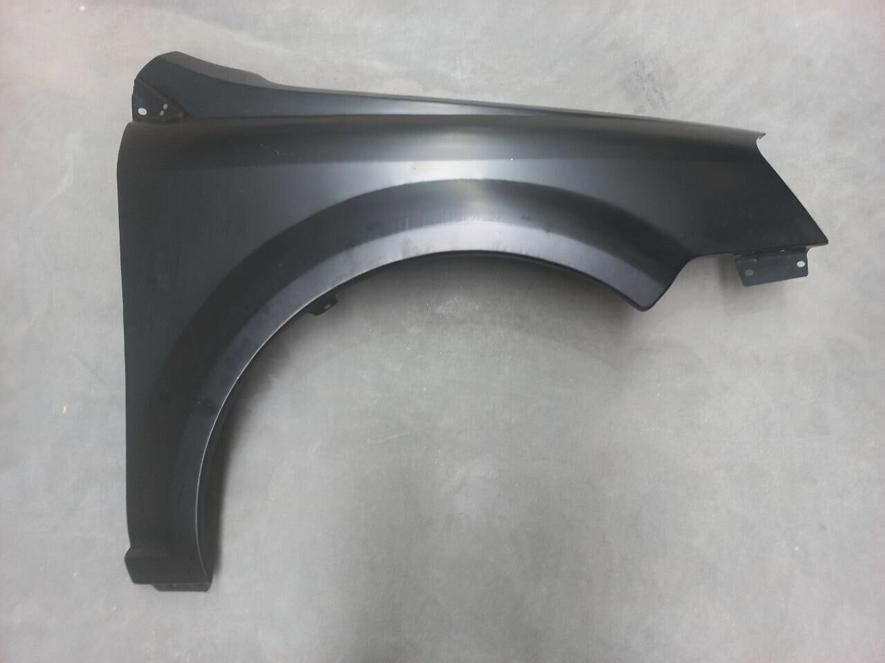 Крыло правое Hafei Princip [1.6 16V 5MT седан] AD84030004