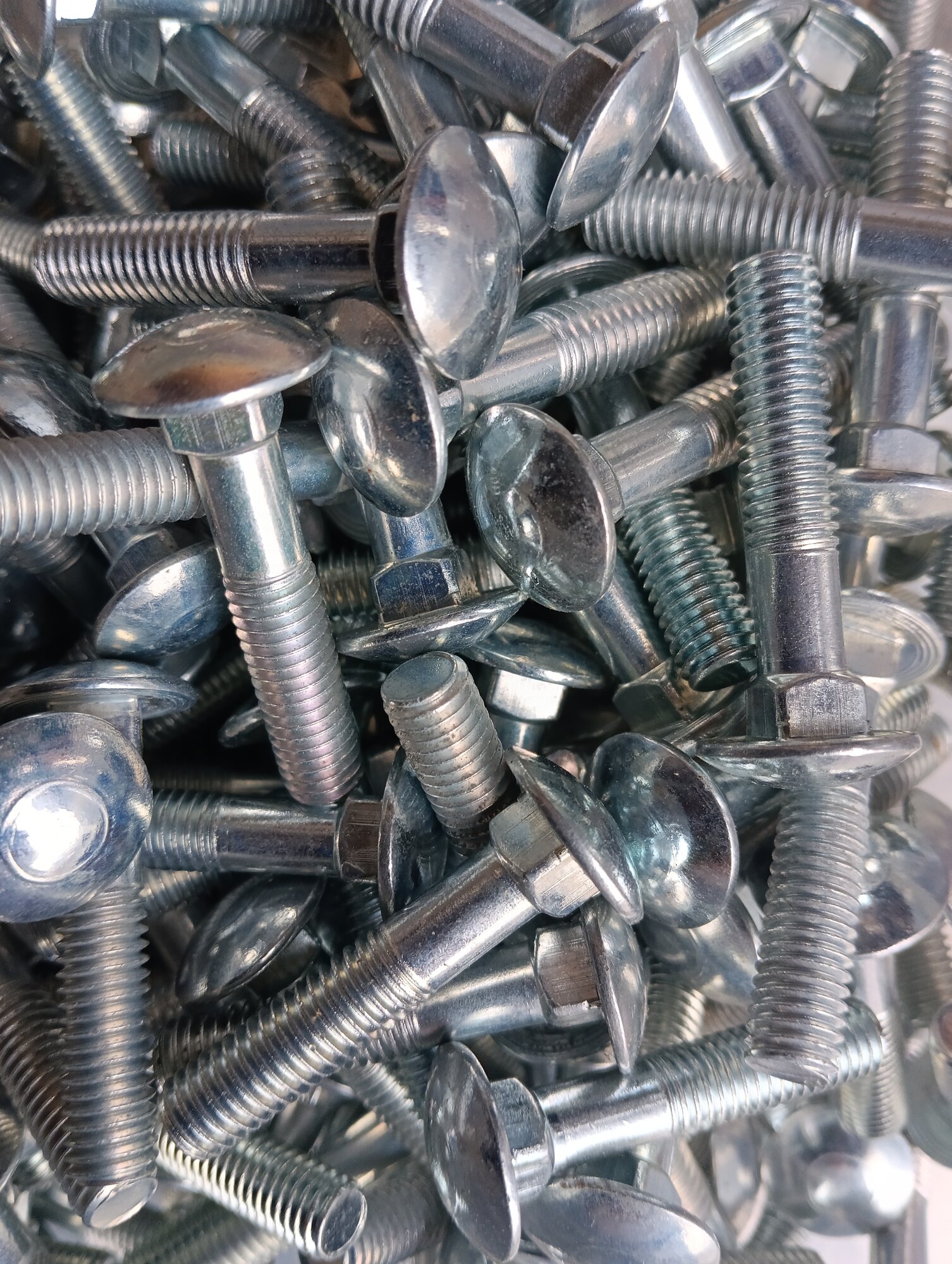 Болт мебельный (50 штук) 8 х 50 мм DIN603 с квадратным подголовником, оцинкованный