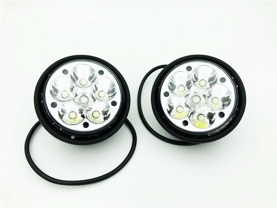 Для Freightliner Columbia (05-10) пара светодиодных противотуманных фар нового стиля, очень ярких. Состояние нового.