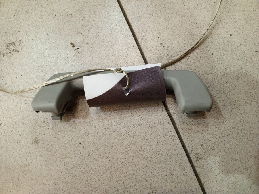 Ручка внутренняя потолочная передняя правая от Ford Mondeo 3 2000-2007